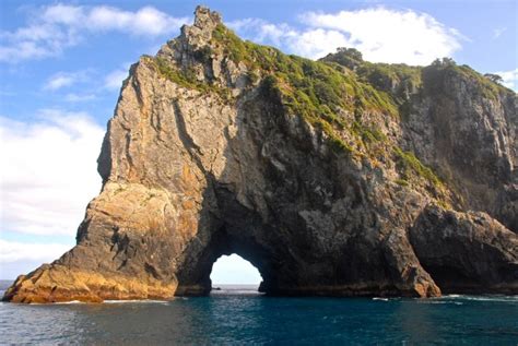 Hole In The Rock Bay Of Islands New Zealand Photorator