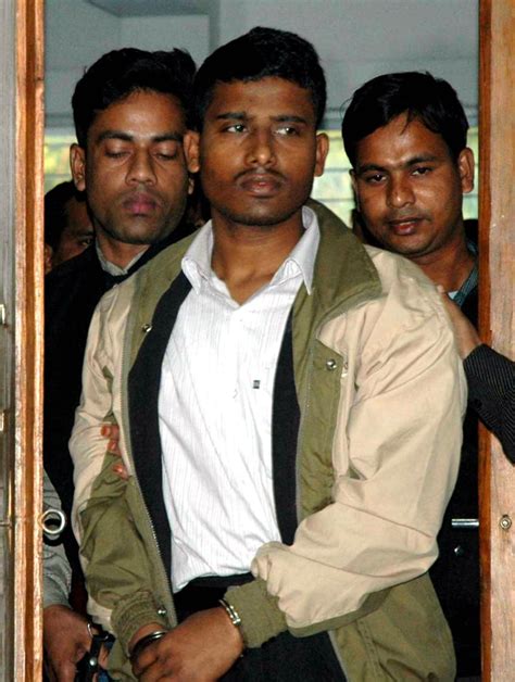 Bangladesh Nabs Suspected Militant Leader