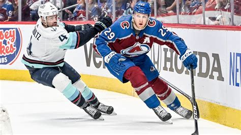 NHL porażka Colorado Avalanche w pierwszym meczu fazy play off TVP SPORT