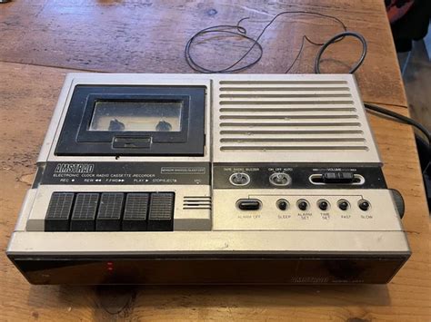 Vintage Amstrad Model 6031 Electronic Clock Radio Cassette Recorder Player £16 00 Picclick Uk