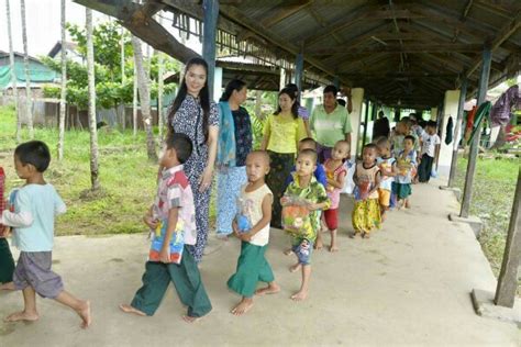 ရှိတာလေးကို ဖဲ့လှူပါ ဆိုတဲ့ ခွန်းဆင့်နေခြည် Myanmarload