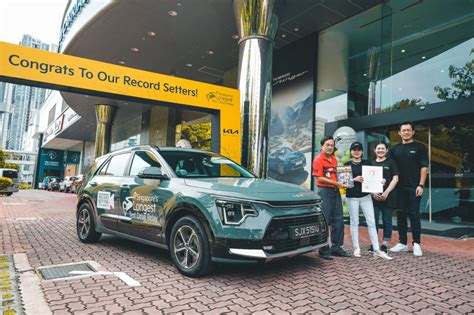 Cycle And Carriage Kia Sets National Record For Singapores Longest