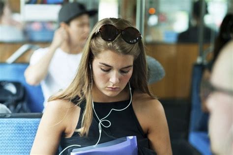 Berita Kabel Headset Terbaru Hari Ini Grid Id