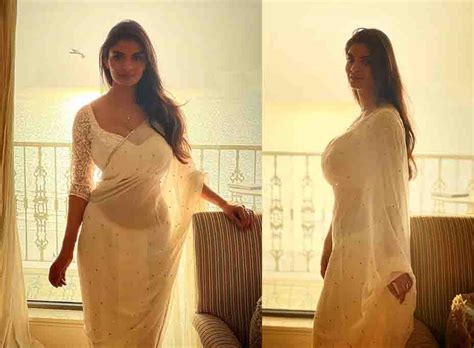 Anveshi Jain Stunning In White Saree Filmy19