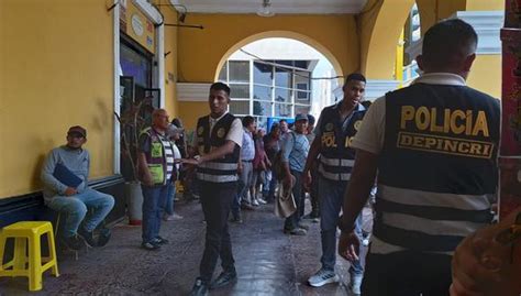 Ataque Criminal Contra Cambistas En Plena Plaza De Armas De Ica EDICION CORREO