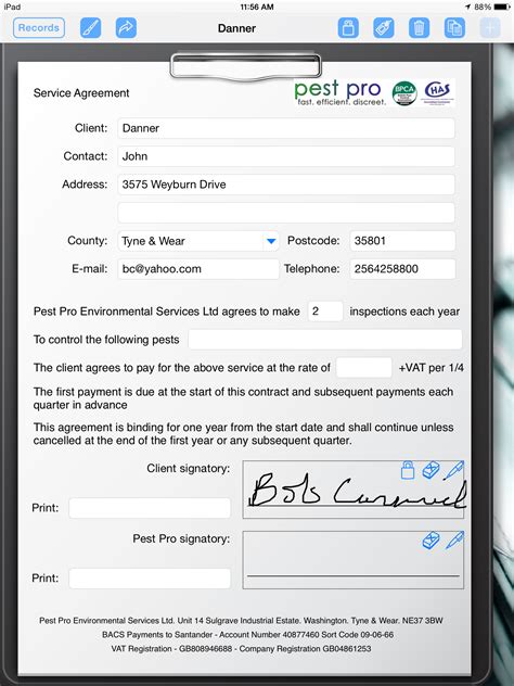 Service Technician Uses His Ipad To Collect Signatures Formconnections