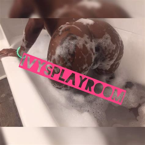 Social Media Wave Shesfreaky