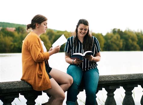 Librairie Les Deux Soeurs Jeunesse Et Diversit L Honneur Entreprendre Sherbrooke