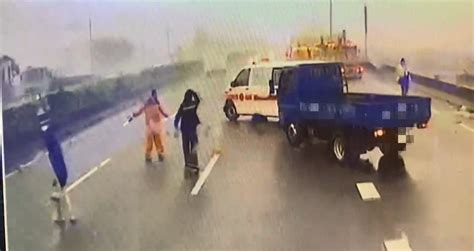 快訊／國1南下2736k發生嚴重車禍 4部車輛發生擦撞：4名傷患送醫治療 蕃新聞