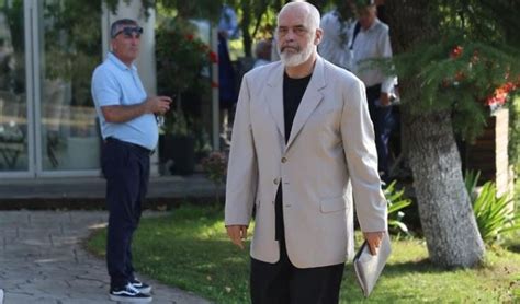 Zbulohen Emrat E Shkarkuar Të Sekretarëve Ja Kur Do Të Plotësohet