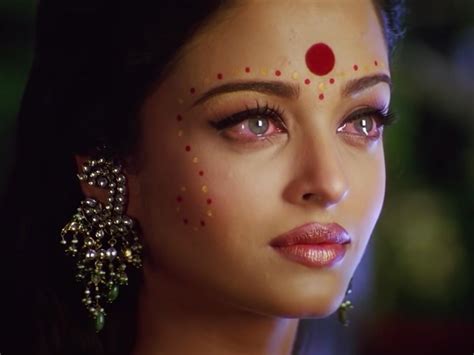 After 20 Yrs Courageous Paro From Devdas Stands Out For Leaving A