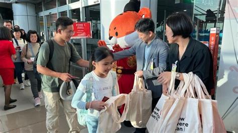 Airasia Celebrates Inaugural Flight Connecting Kota Kinabalu To Seoul