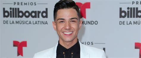 Luis Coronel POPSUGAR Latina