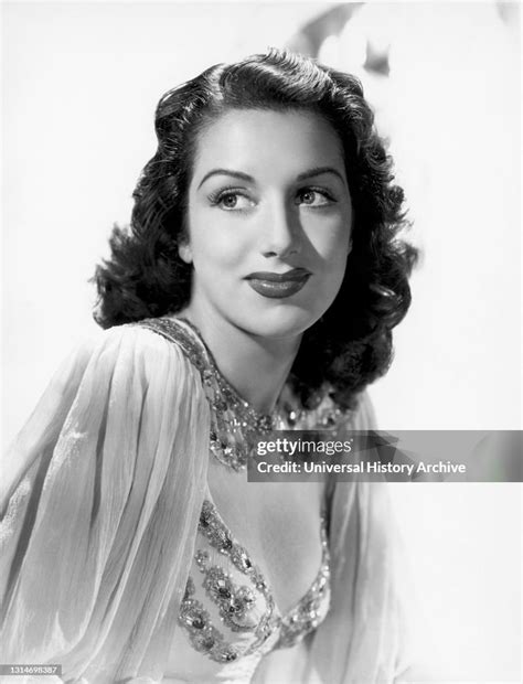 Pat Kirkwood Head And Shoulders Publicity Portrait For The Film No News Photo Getty Images