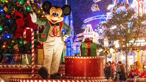 Mickeys Once Upon A Christmas Time Parade 2021 Youtube