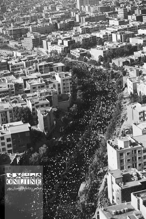 لحظات تکان دهنده آماده سازی محل خاکسپاری امام خمینی عکس