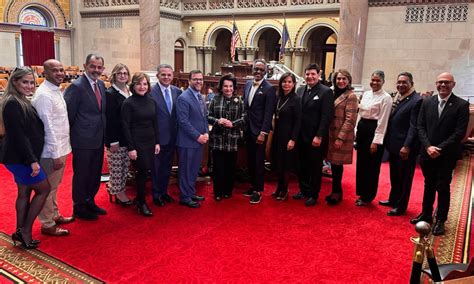 Ny Senado Honra Póstumamente A Julio A Brache Arzeno