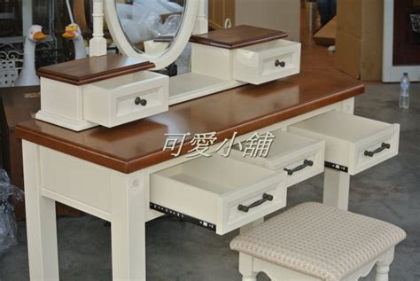 台中可愛小舖傢俱家飾萊茵法歐美英式古典鄉村風全實木原木雙色洗白色立體雕花朵新娘結婚化妝台鏡子桌子梳妝椅子桌鏡 房間組 Yahoo奇摩拍賣