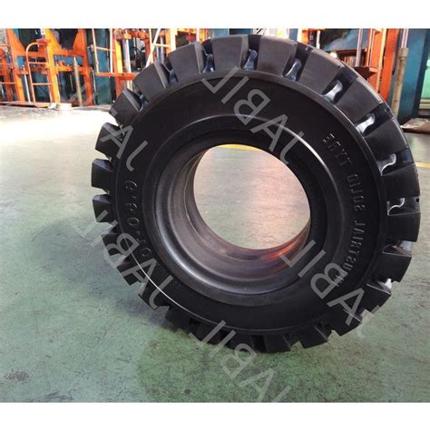 Durable Cutting Resistant Solid Tyre For Forklifts 650 10 Non Marking