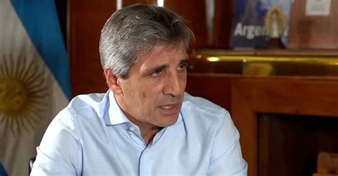 El ministro de Economía confirmó que las jubilaciones se pagarán en dos cuotas este mes cuáles