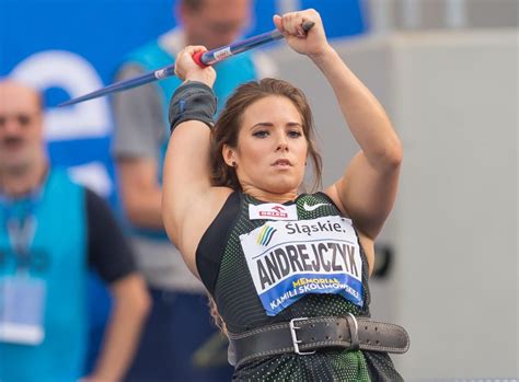Javelin Thrower Maria Andrejczyks Favorite Exercises To Build A Strong