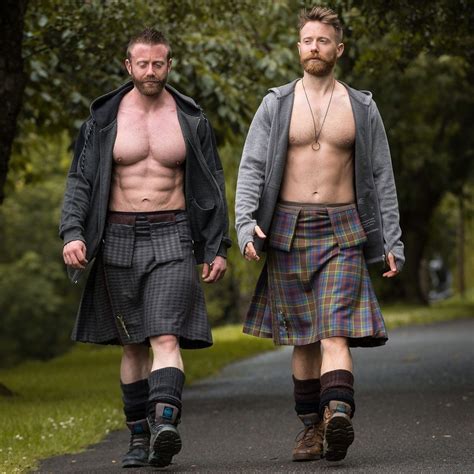 Men In Kilts Just Because Men In 2019 Kilt Ecossais Vêtements Homme Jupe Homme