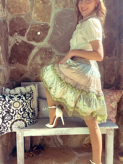 NylonsKitten On Twitter Frola Tights Type Of Day Happy Frisky