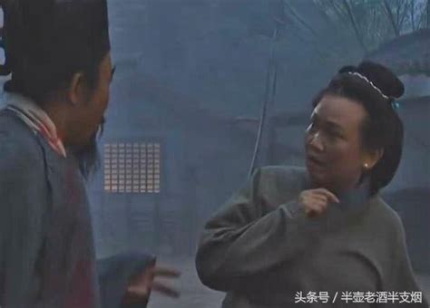 宋江殘殺閻婆惜手法如此熟練 要不是閻婆機智 可能就被宋江滅門了 每日頭條
