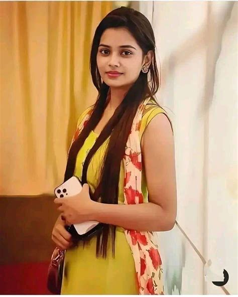 saloni gupta 🥀 🥀 i love you 🥀 🥀 photo photographer beautiful women naturally girl