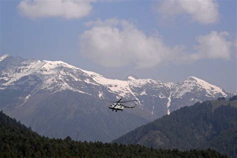 Tourists Flee India Administered Kashmir After Deadly Attack