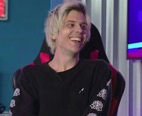 Pin De Elizabeth Tortosa Ruiz En Rubius Rubius Irina Y Rubius Rubiusomg