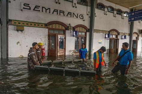 Banjir Melanda Semarang Ini Aplikasi Pantau Banjir Startup Katadata Co Id
