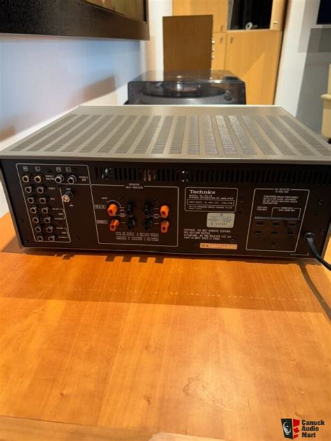 Technics Su V8 Integrated Amplifier Silver 1981