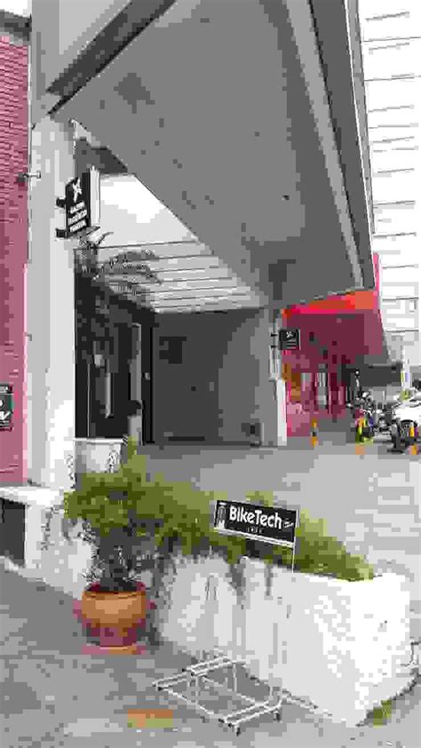 Fachada Galeria Comercial Homify
