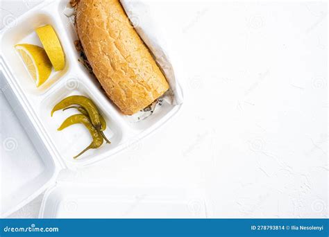 Tantuni Doner Kebab Somun Ekmek Tavuk In Plastic Pack Container