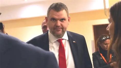 Пеевски ще чисти дерибеите на извънредна конференция на ДПС Ново начало
