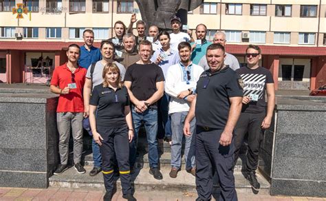 ДСНС у Києві за два тижні підготувала волонтерів з ліквідації