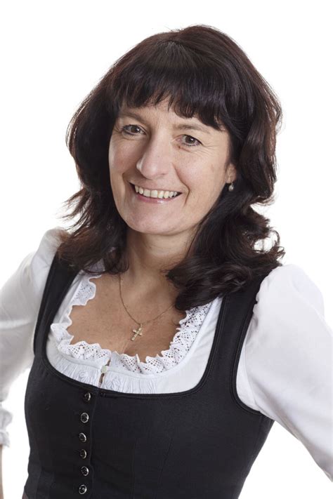 Karin Schabus Bio Austria