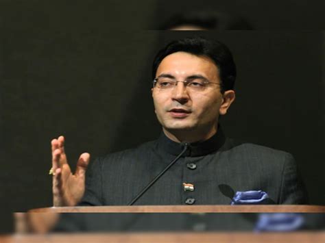 Uttar Pradesh Assembly Election 2022 Big Blow To Congress As Senior