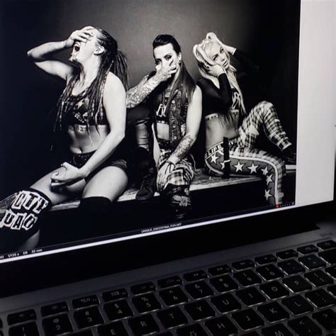 Smackdown Spoilers Riott Squad Directions Hinted At Rsquaredcircle