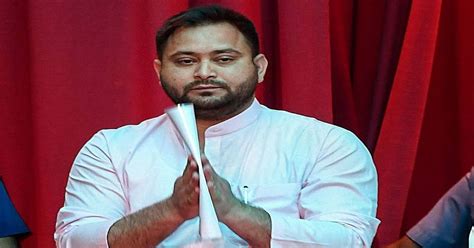 प्रश्नपत्र लीक पर बिहार में सियासी घमासान तेजस्वी यादव ने लगाए गंभीर