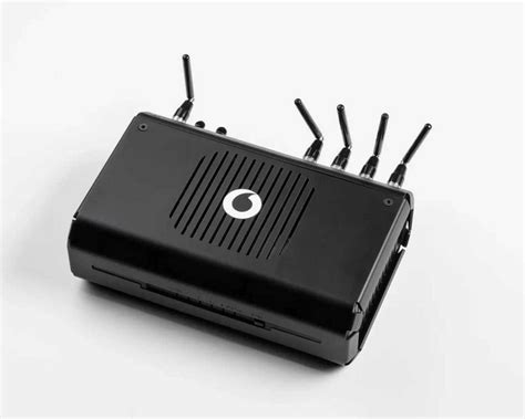 沃达丰5g便携wifi 路由器：基于raspberry Pi 树莓派4打造，非民用 发烧友
