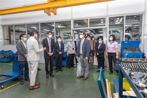 ตรวจเชกฟร อซซเชญชวนผใชรถเกาเขาศนย รวมลดฝน PM พรอมรบสวนลดสงสด