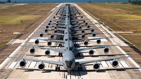 Elephant Walk Mit KC 135 Stratotanker Am Laufenden Band FLUG REVUE