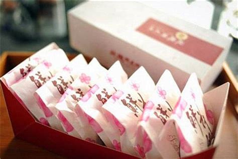 2024嘉华鲜花饼（丽江四方街店）购物攻略丽江嘉华鲜花饼（丽江四方街店）购物中心推荐点评电话地址 【去哪儿攻略】