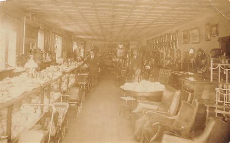 Interior Furniture Store Real Photo Unused Light Crease From Bottom Edge To C Topics