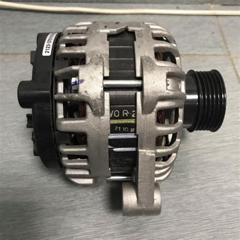 Генератор Bosch 2123 3701010 10 Шевроле Нива купить в Красноярске