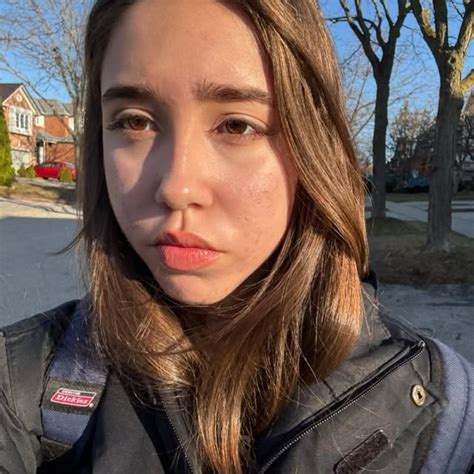 Lisandra Lisisgon • Threads Say More