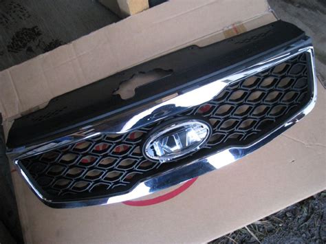 Решетка радиатора Киа Рио 2 863611G600 до 2010 г окантовка ...