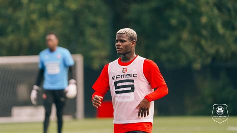 Rennes Le Jeune Talent Mikayil Faye Entame Une Nouvelle Ère Après Son
